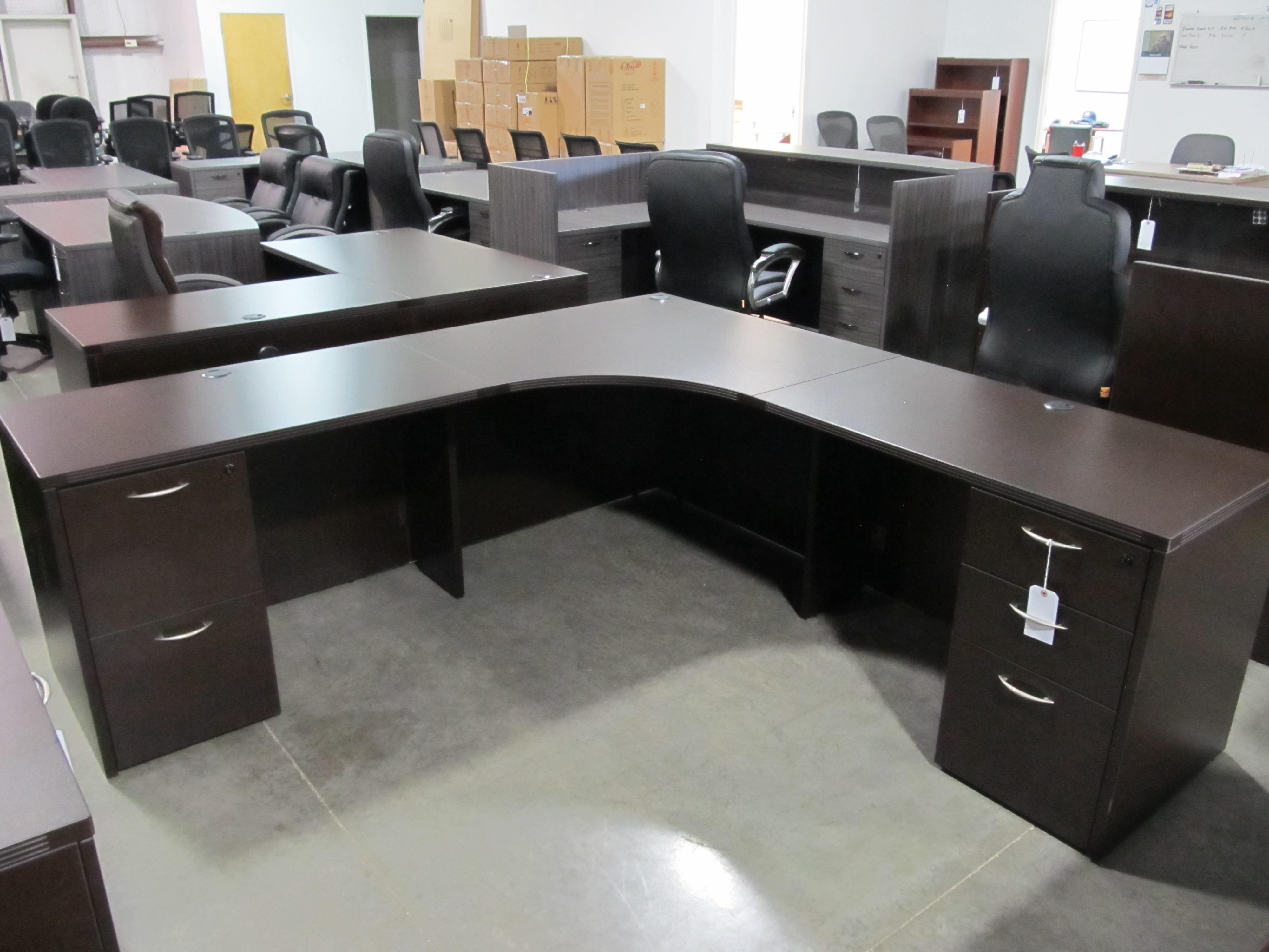 NEW OSP ESPRESSO 7’x7′ CORNER UNIT – Pearce Office Furniture